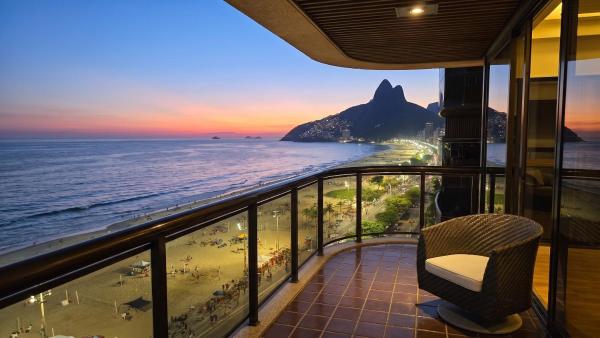Vieira Souto 500 Luxury Oceanfront Apartment In Ipanema - Ipanema
