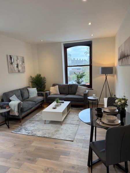 Modern 2-bed Near Clapham Battersea Park & River - Victoria