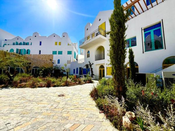 Alva Santorini Dhërmi - Dhërmi
