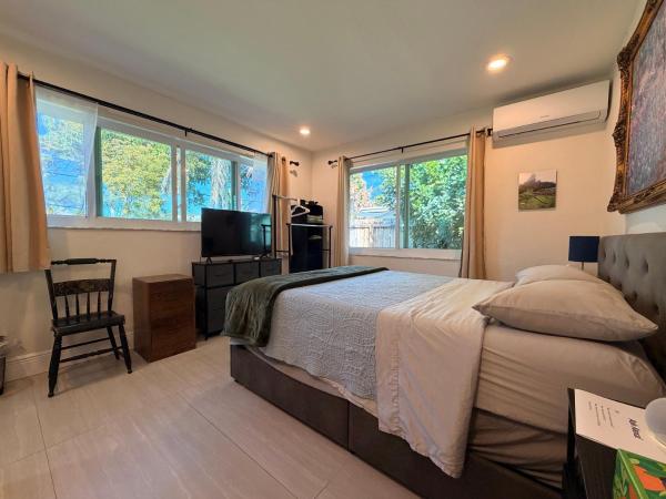 Oakland Park Private Suite - Backyard Entry, Office, Bath, And Patio - Florida