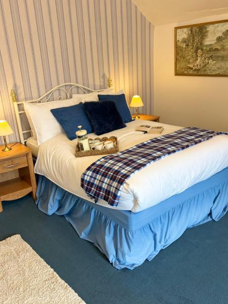 Kinkell House - Loch Ness