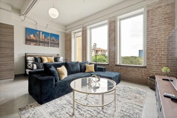 Luxurious Downtown Dallas Loft With Skyline Views - Dallas