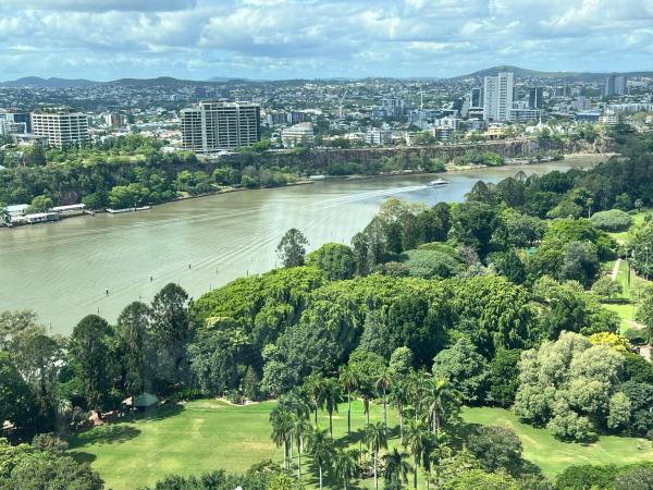 A Gallery In The Sky! Balcony, Pool And Parking At Skytower Level 33 Best Views In Brisbane! - Brisbane