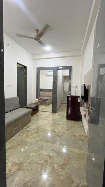 Modern & Cozy 1bhk Prime Location - Indore
