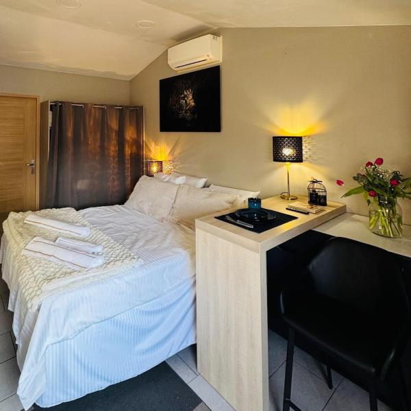 Le Nid De Avignon Air-conditioned Studio With Private Courtyard - Roquemaure