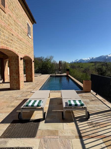Luxury Villa In Le Marche With Heated Private Pool, Panoramic Sibillini Views And Airco - Sarnano