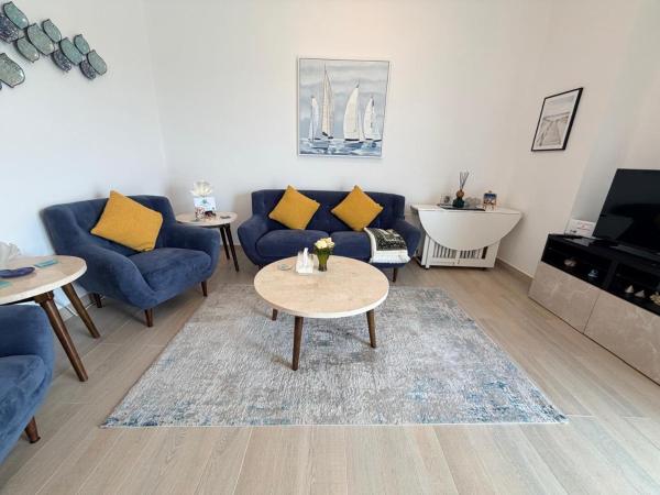 2br Peaceful Canal View Home - Abu Dhabi