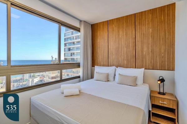 2 Suites Em Andar Alto Na Barra Com Vista Mar - Barra