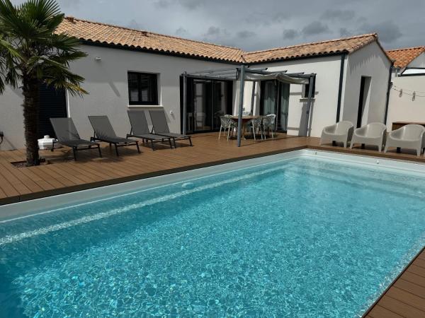 Quai Ouest - ÉLégante Maison Avec Piscine - Plage de Saint-Vincent-sur-Jard