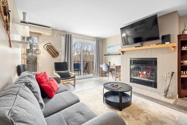 Tremblant Rocher Soleil Ski In Ski Out 2 Bedroom - Mont-Tremblant