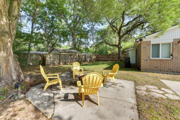 Relax Fireside: Family Home 6 Mi To Dtwn Beaufort! - Beaufort, SC