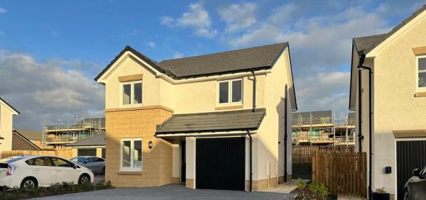 The Thistle - Room With Attached Bath- Free Parking & Wifi, Shared House - Motherwell