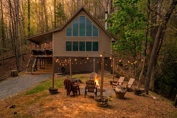 Little Hare Hideaway - Powder Horn Mountain - Blue Ridge Mountains