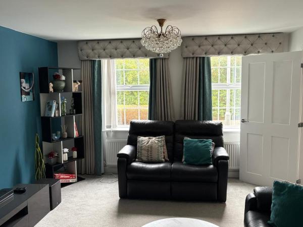 5 Bed-house Sleeps 10 Free Parking Wi-fi Netflix - North Yorkshire