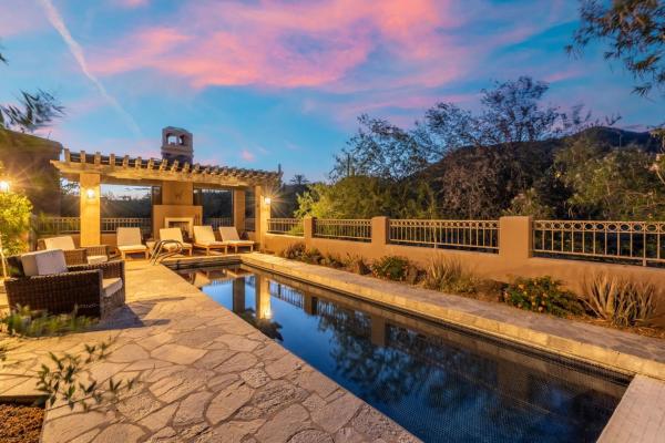 Luxury Estate With Pool Sport Court & Mtn Views - Cave Creek