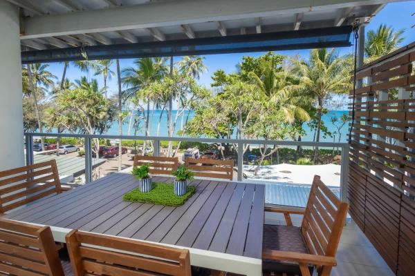 Sublime Palm Cove 2br Beachfront Apt - Lagoon Pool - Palm Cove