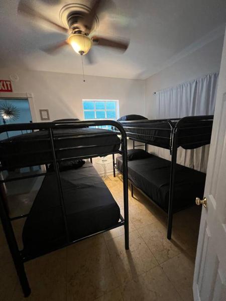 Miami Total Hostel Private Room 2 - Surfside, FL