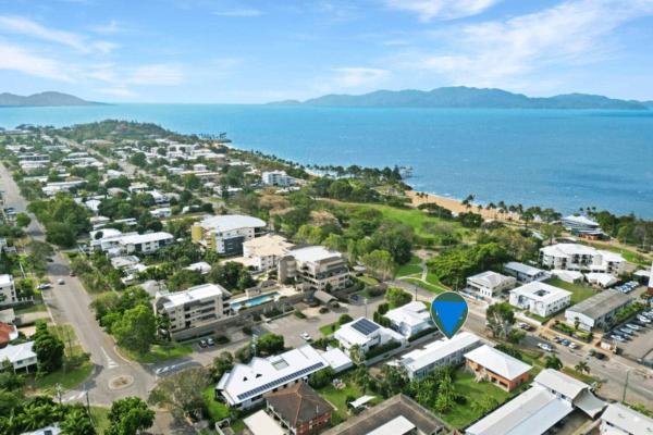 2br - Walk To Beach And Dining - Townsville