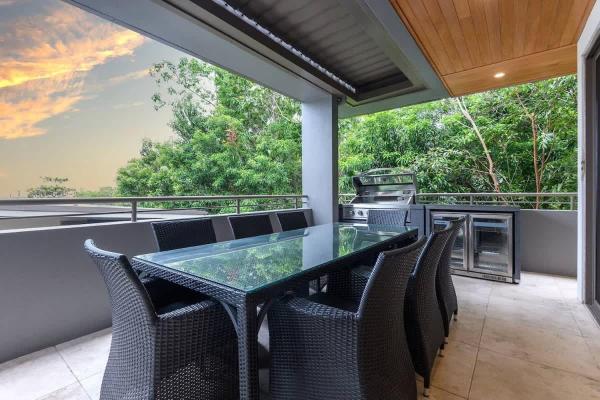 Villa Mercedes - Poolside Tranquility On Murphy St - Port Douglas