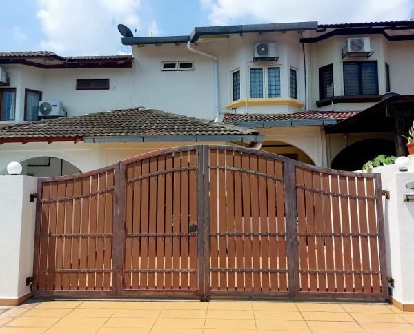 5 Min Walk To Lrt Brt Station, Pets Friendly, With Baby Cot - Petaling Jaya