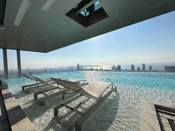 Luxury Room Pattaya With Scenic Rooftop Pool Near Terminal 21 - Rayong