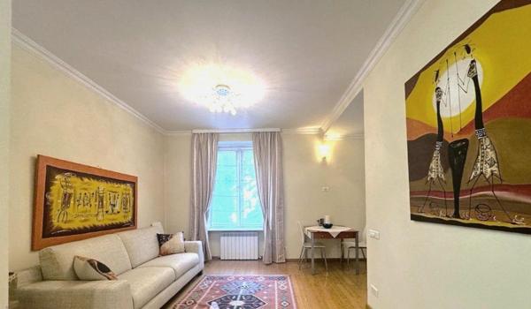 Central Elegant Apartment - Chișinău