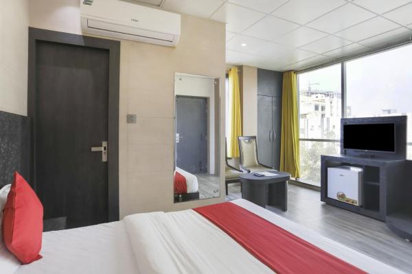 Hotel O Cayman - Dadri