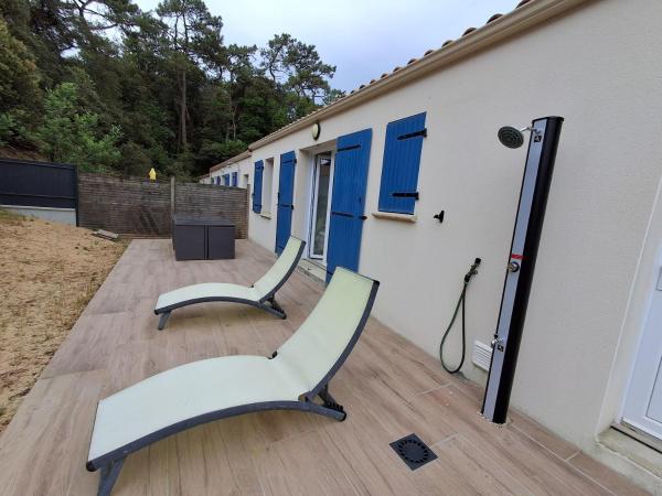 Les Pins Des Conches - Plage des Conches