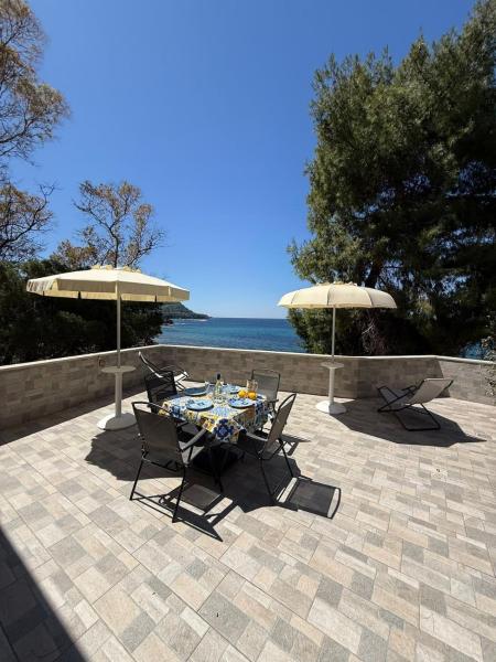 Appartamento Con Terrazza E Discesa Privata In Spiaggia - Castellabate
