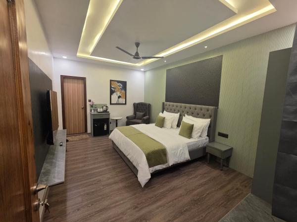 The Royal Palace Inn - Almora