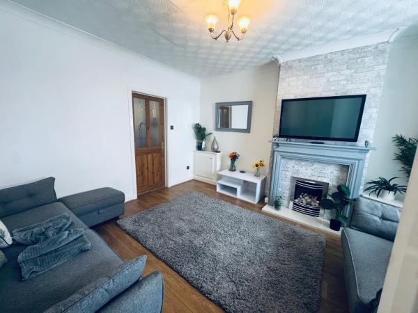 Lonsdale Terrace - 3 Bedrooms - Sleeps 6 - Maryport