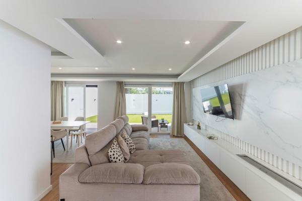 Villa Campolide - Stylish 4br Home With Jacuzzi - Lisboa