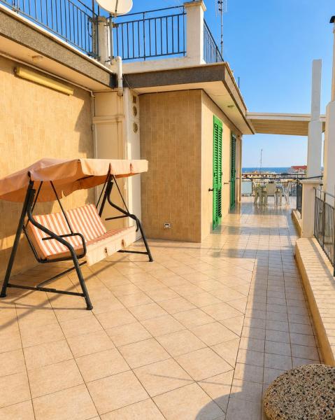 Attico Vista Mare - Apulia Houses & Flats - Giovinazzo