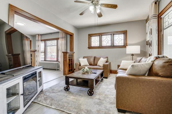Explore Minneapolis! Pet-friendly Home W/ Sunroom - Minneapolis, MN