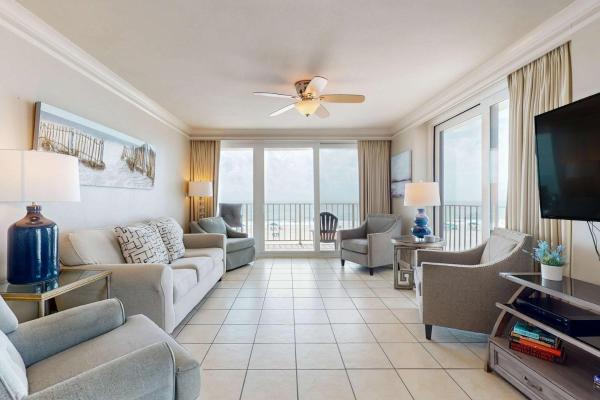 Beachfront Condo With Gulf Views Balcony Pool & Ac - Snowbird-friendly - Gulf Shores, AL