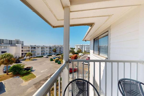 Beachfront Condo With 2 Pools Gulf Views Hot Tub & Cozy Balcony - Alabama