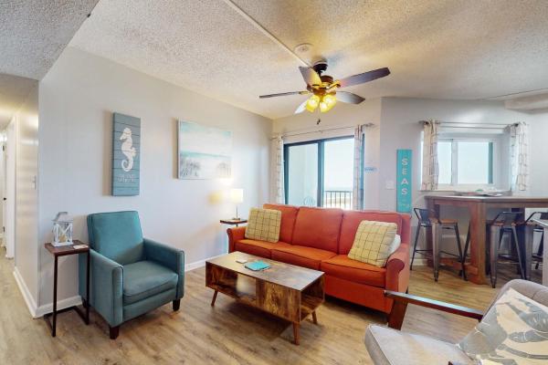 Snowbird-friendly Condo With Pools Hot Tub Golf Tennis Wifi Ac - Alabama