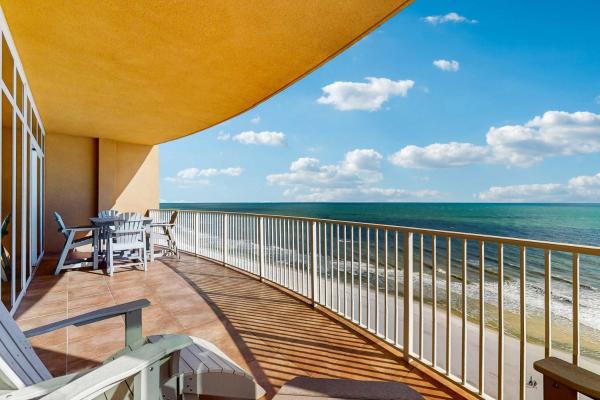 Gulf-front Condo With Panoramic Views Balcony & Shared Pool Hot Tub Gym - Gulf Shores, AL