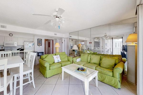 Fantastic Condo With Elevator Wifi & Central Ac - Beachfront Location - Orange Beach, AL