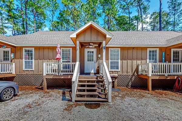 Perfectly Located Condo With Beach Access - Deck Internet W&d & Ac - Dauphin Island, AL