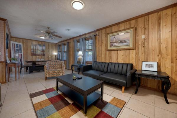 Mins To Fort Benning - The Columbus Cottage Guesthouse - コロンバス, GA
