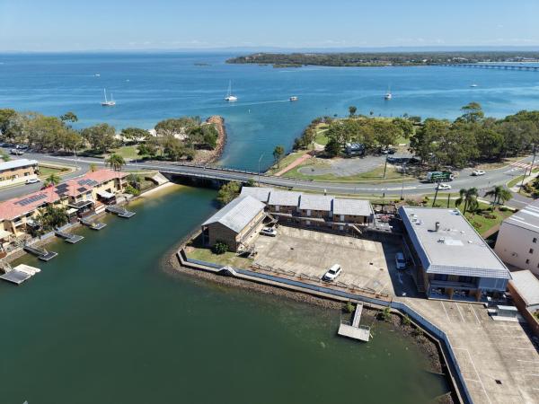 Bribie Waterways Motel - Sandstone Point