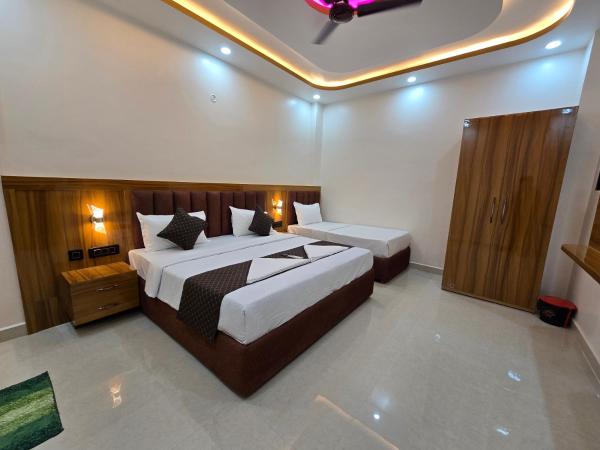 Hotel Hans Palace - Ayodhya
