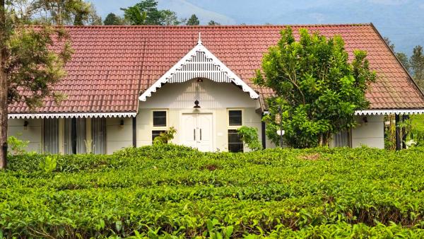 Estate Iv - Saffron Suite - Tea Estate Stay - Kerala
