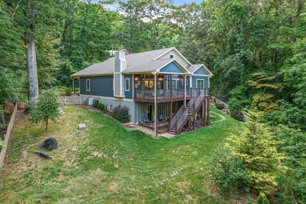Cozy Spacious Cabin With Beautiful Hiking Trails In Tennessee - Chattanooga, TN