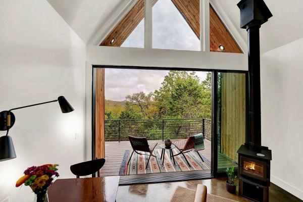 Luxurious Cabin Perfect For A Romantic Escape In Wimberley, Texas - Wimberley, TX