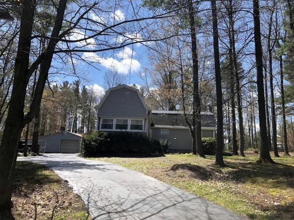 Equipped Cottage Ideal For Groups In Milo, New York - Finger Lakes, NY