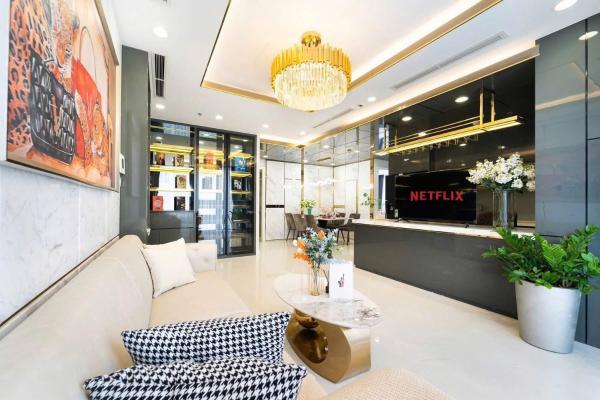 The Amber Hado Centrosa Apartment - ホーチミン