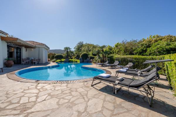 Villa Flor, Exclusive House With Pool In Stintino - Stintino