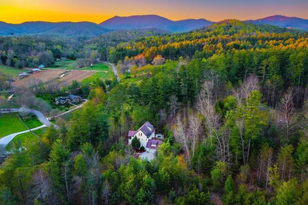Sleeps 20 15 Mins To Dt Avl Sauna Hot Tub! - Asheville, NC